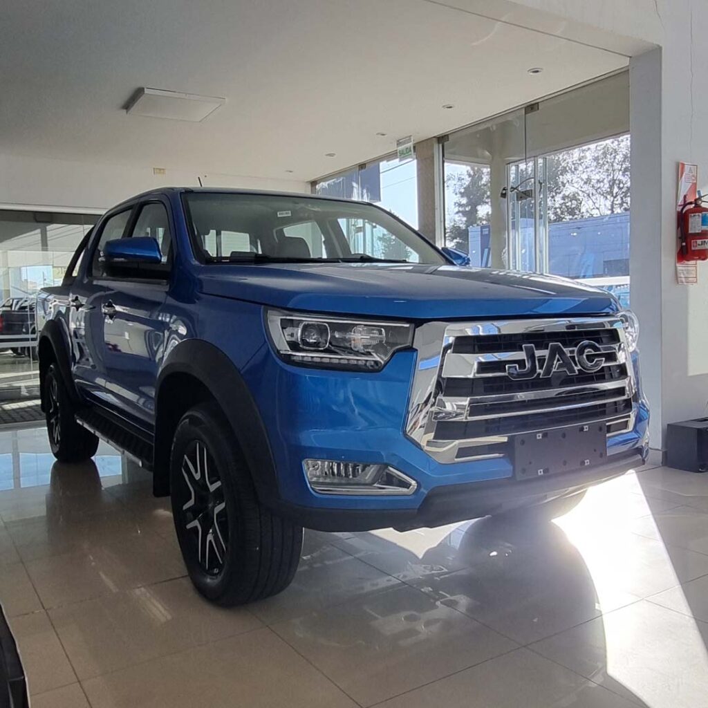 JAC T8 2.0 4WD - LOX Autos